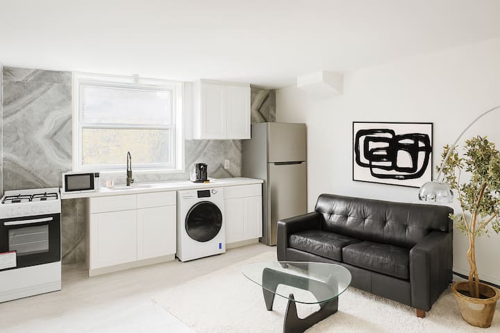 Norwegian Nest, Free Parking, Fifa, Met Life, Nyc - ホーボーケン, NJ