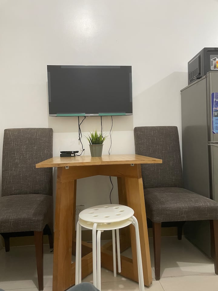 Angel’s Place2 1br Condo - Las Piñas