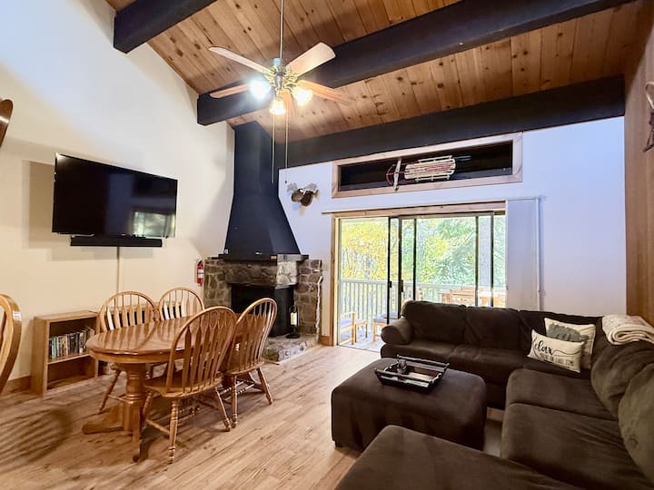 Cozy Home• Minutes To Kings Beach & Northstar - Kings Beach