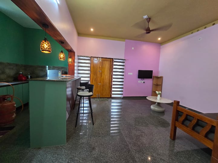 Room No 6, 1bhk, A Place To Get Relaxed - Varkala