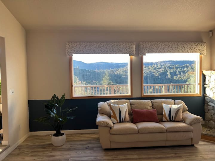 Pano Mtn Views|wraparound Deck|game Room|fireplace - Oakhurst, CA