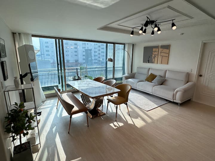 [지하철1분]가족숙소ㅣ엘리베이터 L 3r5bㅣddp,광장시장15분ㅣ명동,홍대,성수 25분 - Seoul