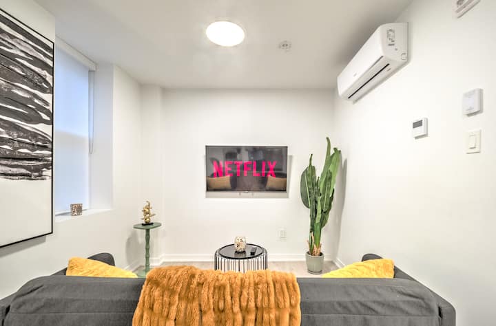 Luxury 1br In Renovated Building • Gym • Game Room - LaSalle