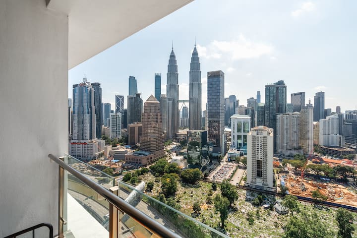 Legasi@kgbharu|klcc View|next To Klcc & Train #36c - Kepong