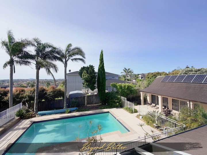 Stylish Home - Swim Pool - Golf Simulator - Arcade - Beachlands