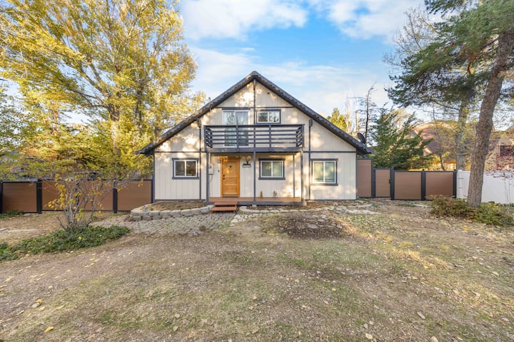 Pine Peak Getaway • Cozy Cabin In Pinon Pines” - Frazier Park, CA