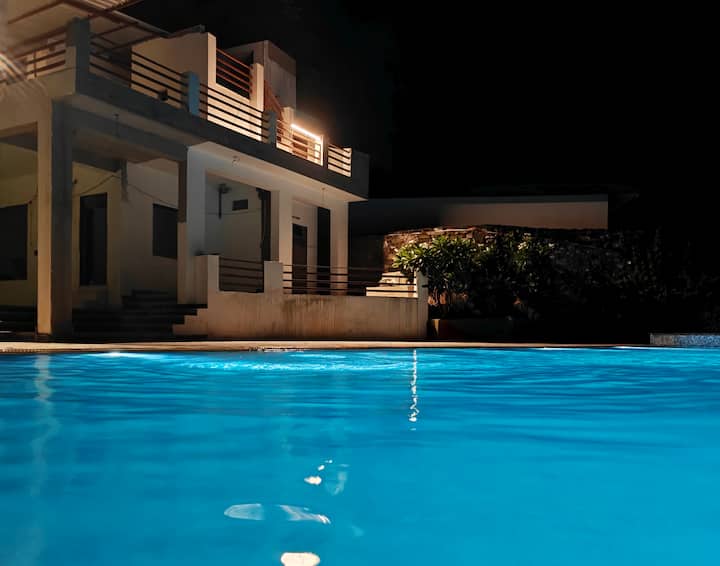 Arihant Farm Villa - A Luxurious Escape - Udaipur
