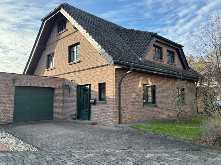 3 Zimmer Im Einfamilienhaus Mit Seenähe In Rheurdt - Issum