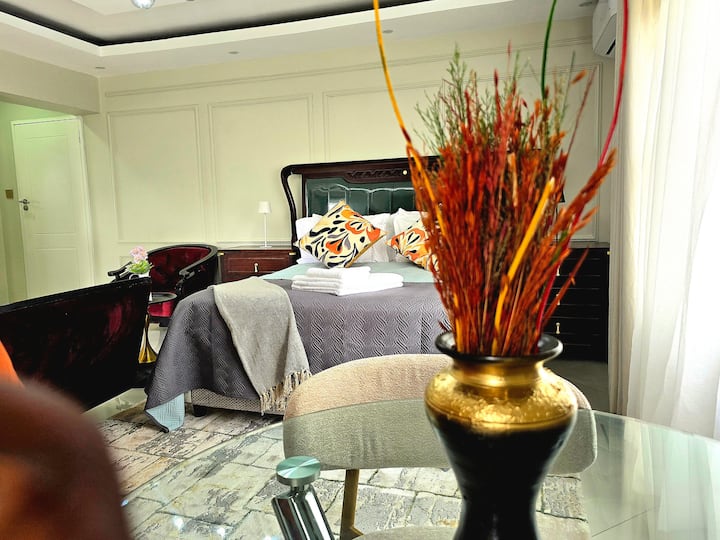 Charming Studio In Golden Triangle - Harare