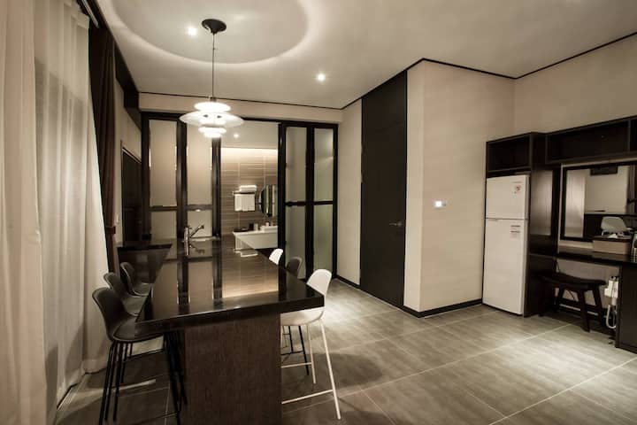 [Cs프리미어 호텔 안양] 스위트 더블룸#전용욕조#안양호텔#안양숙소#경기안양#안양역 - 평안동