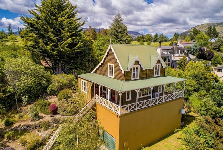 The Gingerbread House - Luggate