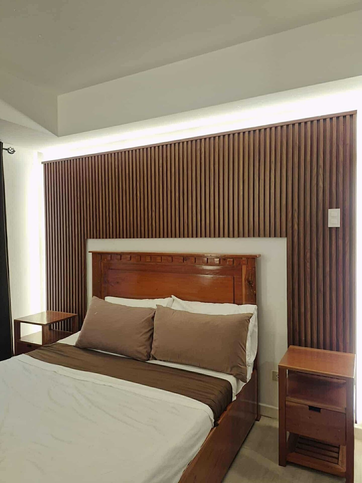 Azure Paranaque Miami Tower - Towers for Rent in parañaque city, Metro ...