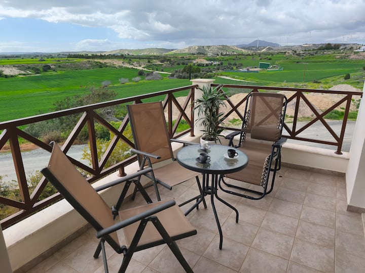 Blue Diamond + Complimentary Breakfast - 賽普勒斯