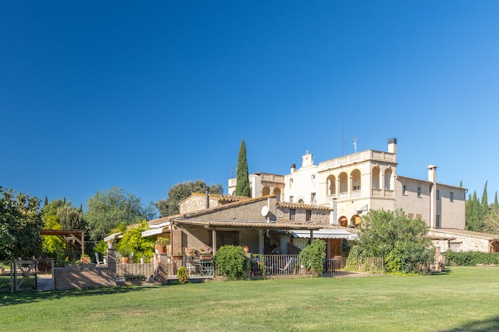 Piscina Y Tranquilidad En Un Convento Del Sxvii - Costa Brava