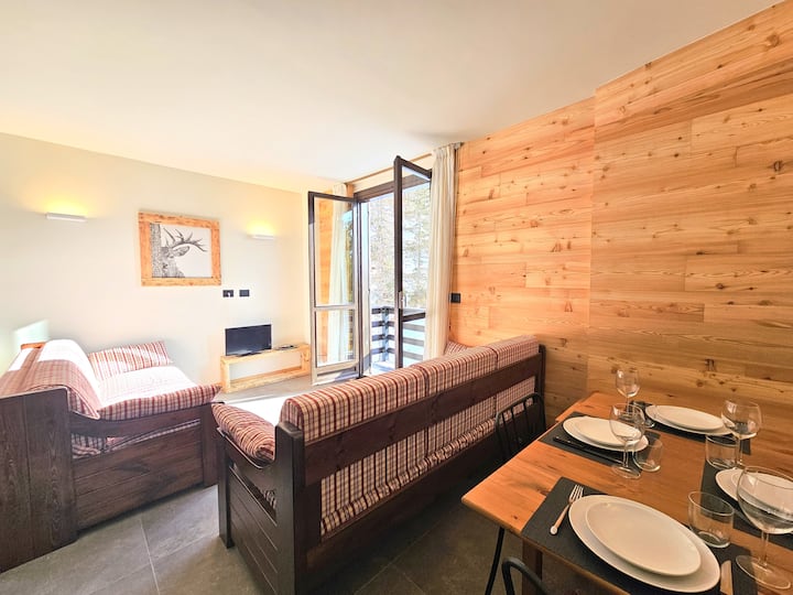 Moda Apartments Cimaboschi, On The Ski Slopes. - Sestriere