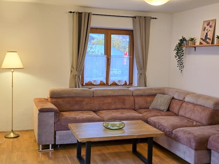 Sonnige Südwohnung Mit Balkonblick Auf Zugspitze - Garmisch-Partenkirchen