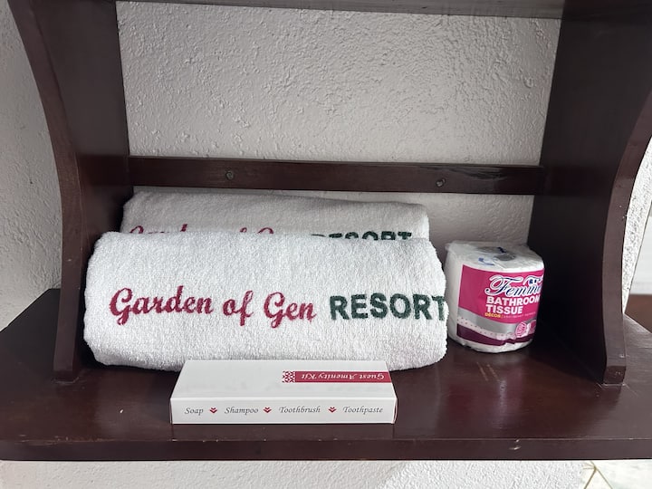 Garden Of Gen Resort 3 Bedrooms For 15 Guests - Pagsanjan
