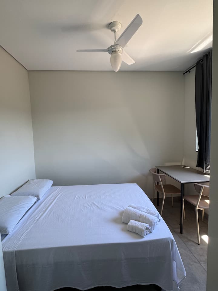 Flat Novo Completo Próximo Da Uel/puc Com Garagem - Londrina