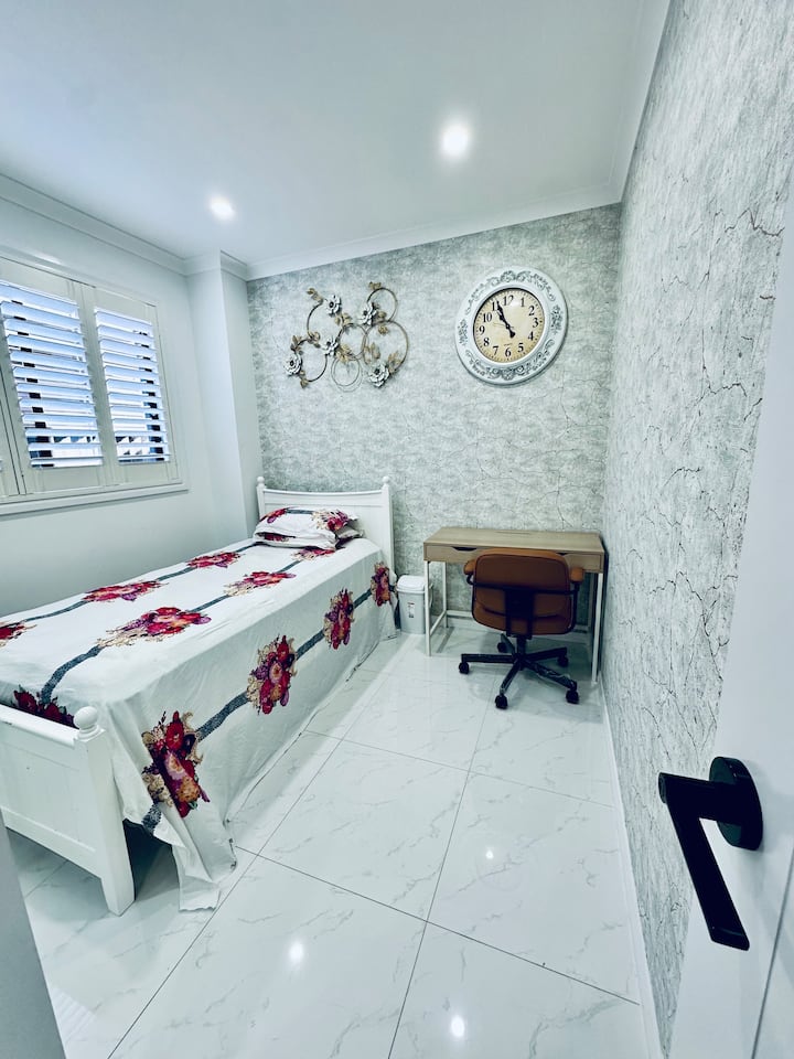 Luxury Furnished Room | Kitchen | Bathroom - Liverpool