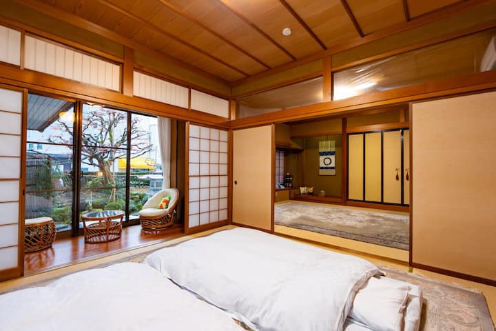 ふとん屋の宿　悦《１日１組/最大10名/市街地/勝山ic車で7分/まくらコーナー設置》 - 가쓰야마시