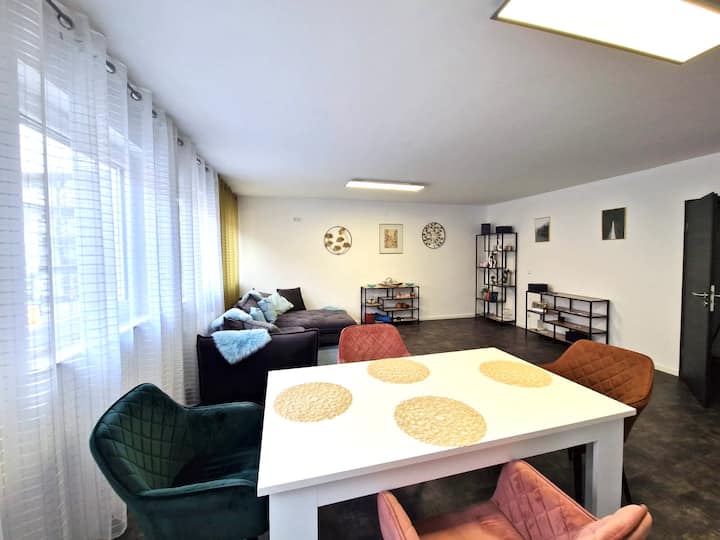 Zentrale City-wohnung, Bahnhof & Innenstadt - Uhingen