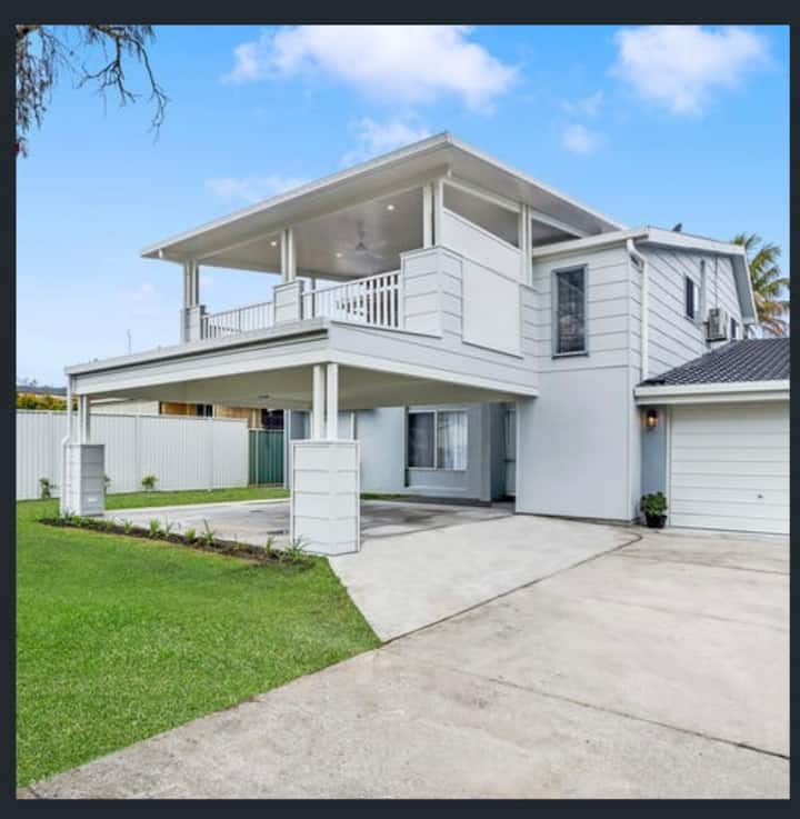 Your Own Private Idaho - Tweed Heads