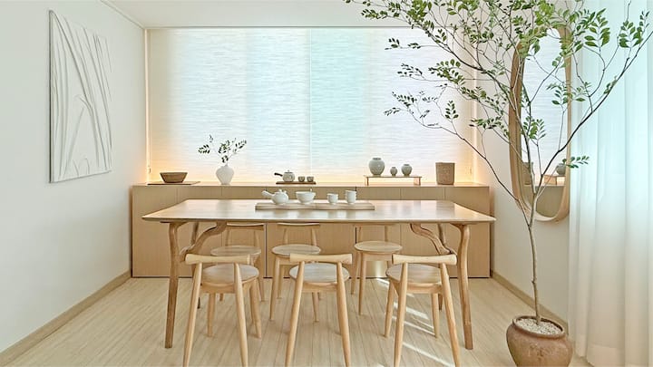 [New Open] 홍대 연남 대형 숙소｜5룸·2욕실+야외테라스｜단체전용 프리미엄 숙소 - Seoul