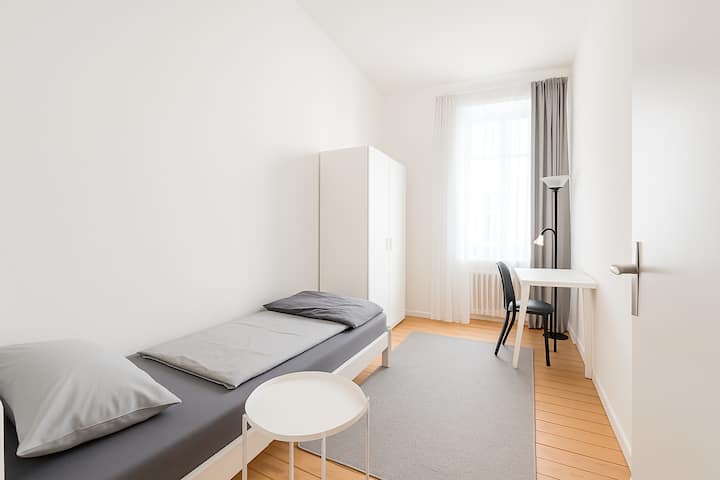 6 Zimmer Wohnung - München