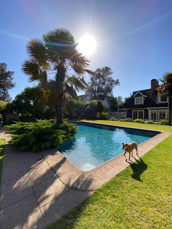 Preciosa Casa En Sd, Amplia Con Muchas Amenidades. - Santo Domingo, Chile