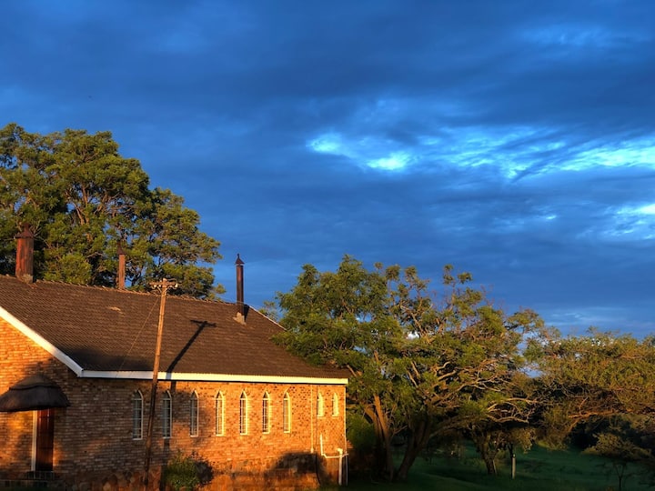 Calming Mountain Farmstay With Majestic Views - Magaliesburg