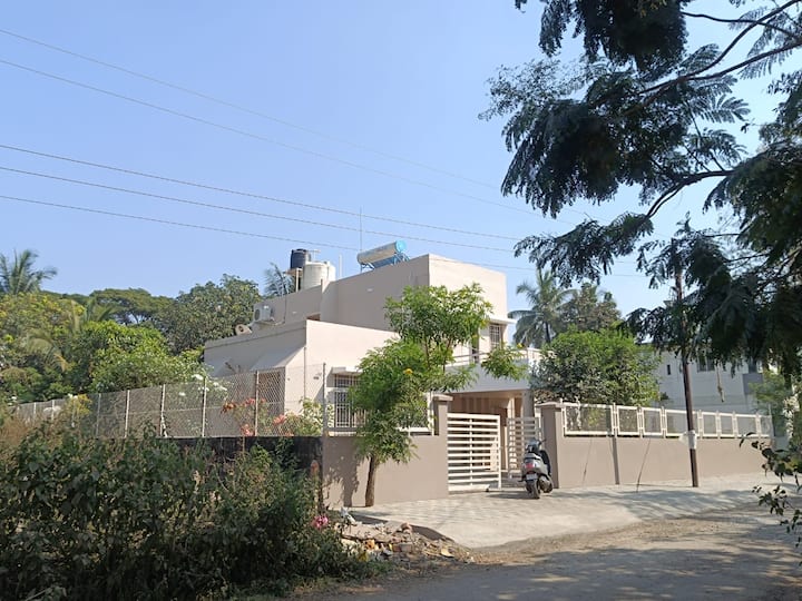 Spacious Family Retreat Offering Comfortable Stay - Kolhapur