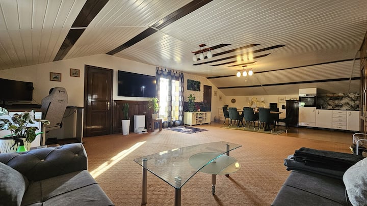 Mansarda Deluxe 90 M² - Craiova