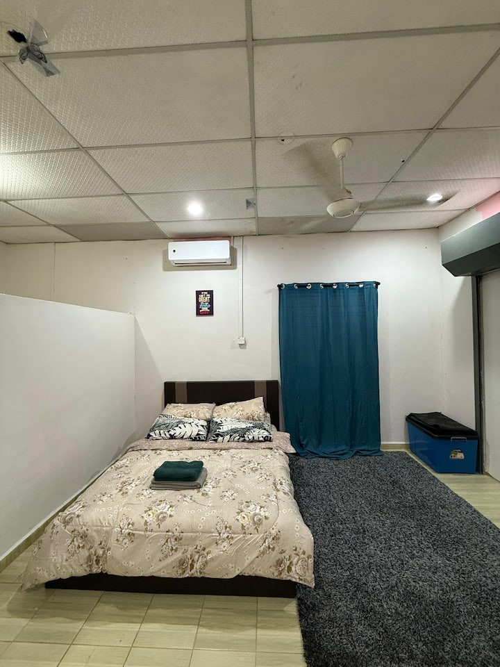 Edris Roomstay: Tenang & Berdekatan Segalanya - Machang