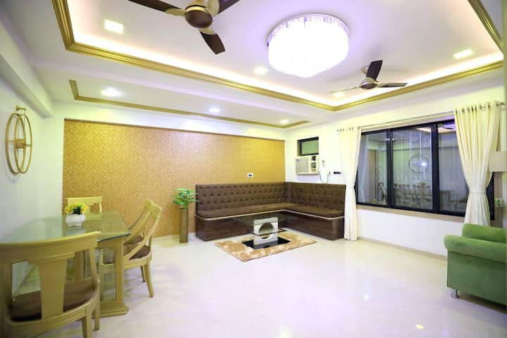 Sophisticated 4.5-bedroom Villa For Family And Frd - Mumbai