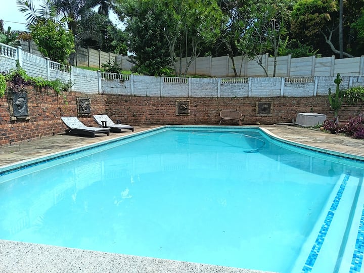 Homestead Hideaway - Amanzimtoti
