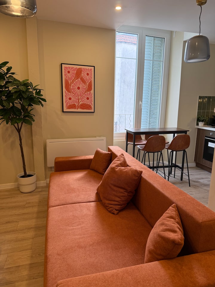 L’imbriqué - Espace Chaleureux En Extra-centre - Cholet