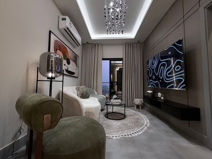 Luxury Suite With Balcony • Prime Jeddah View - Jeddah