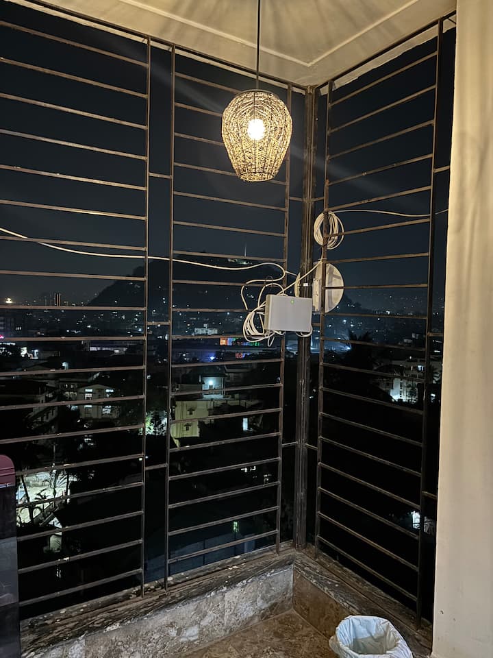 Majestic City View Dedicated Homestay In Chandmari - Guwahati