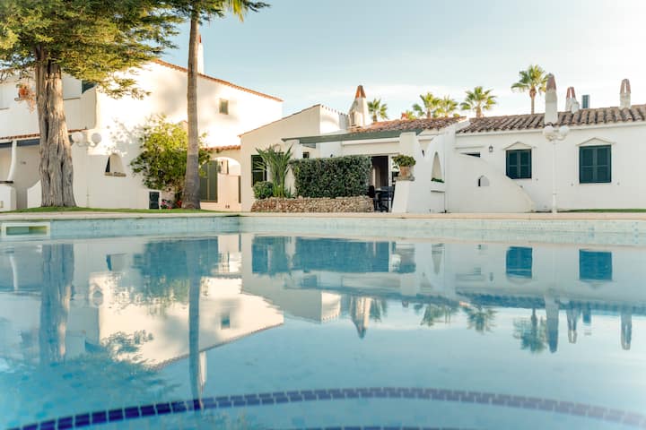 Can Xala: Apartamento Con Piscina Cerca Del Mar - Minorca