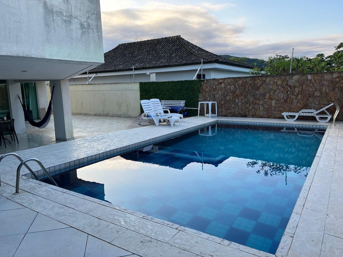 House in Enseada, Guarujá with pool and pool table - Houses for Rent in ...