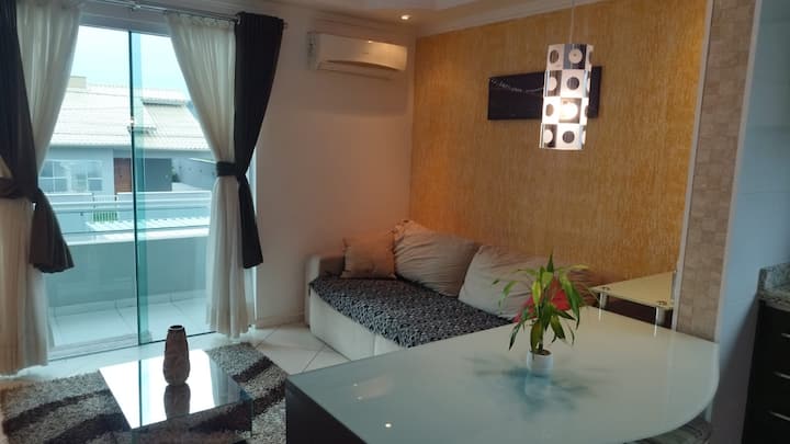 Lindo Apto, Ar Nos Ambientes E 2 Vagas De Garagem - Palhoça