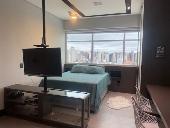 Studio Centro De Curitiba - Para Ate 3 Até Pessoas - Curitiba