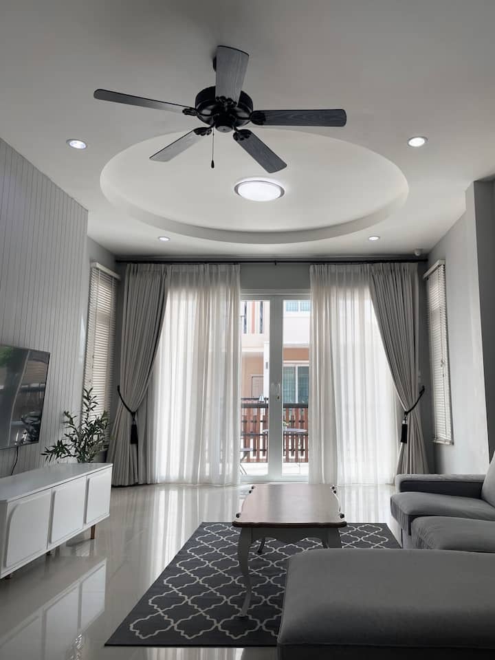 Chawa House Buriram 3 Bedrooms - Buri Ram