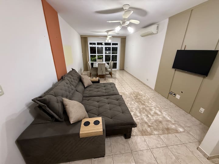 Apartamento Luxuoso, Com Três Quartos E Piscina. - Presidente Prudente