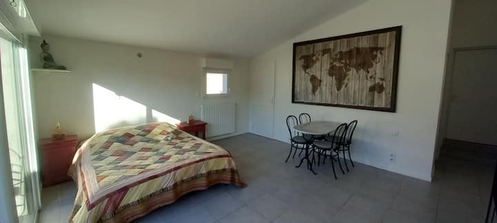 Studio Tout éQuipé Au Cœur De Richerenches - Valréas