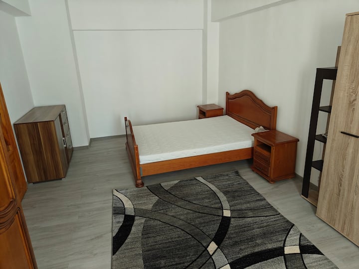 Garsonieră Spațioasă Aproape De Centru - Craiova