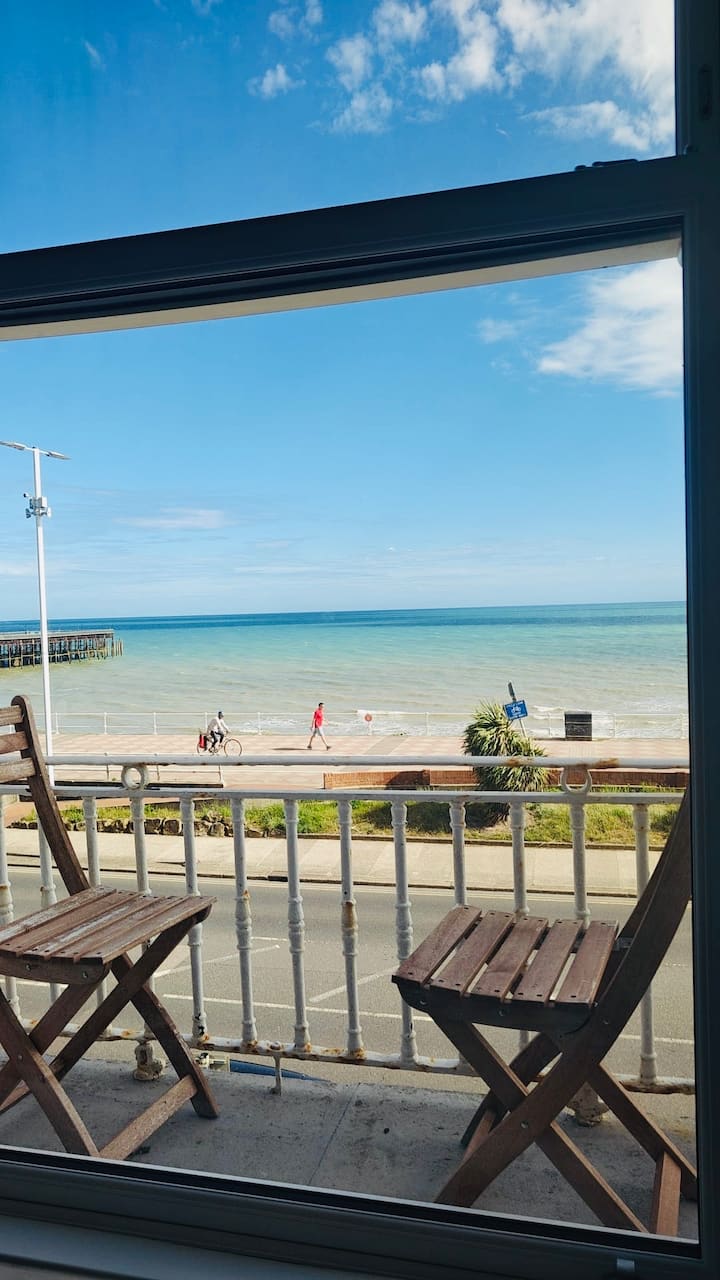 Beautiful Ocean Views Apartment - Saint Leonards