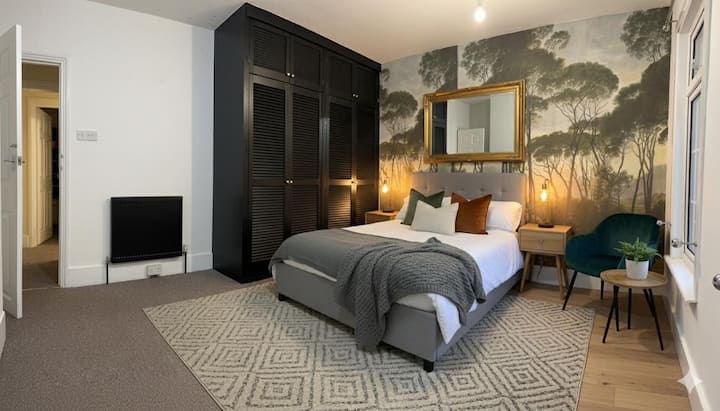 *Cozy Entire 5-bed House. Prime Location* - Maidstone