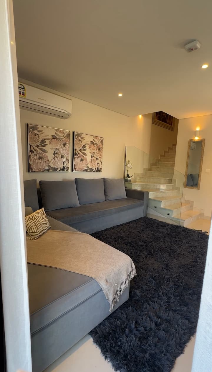 فلة راقيه مع إطلالة البحر – قلب منتجع السيفة - Oman