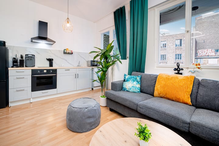 Moderne Suite Mit Balkon Direkt Am "Rudolfplatz" - Colonia